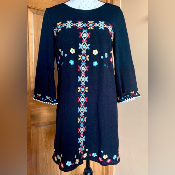 THML | Dresses | Thml Size Small Black Embroidered Floral Shift Shirt ...